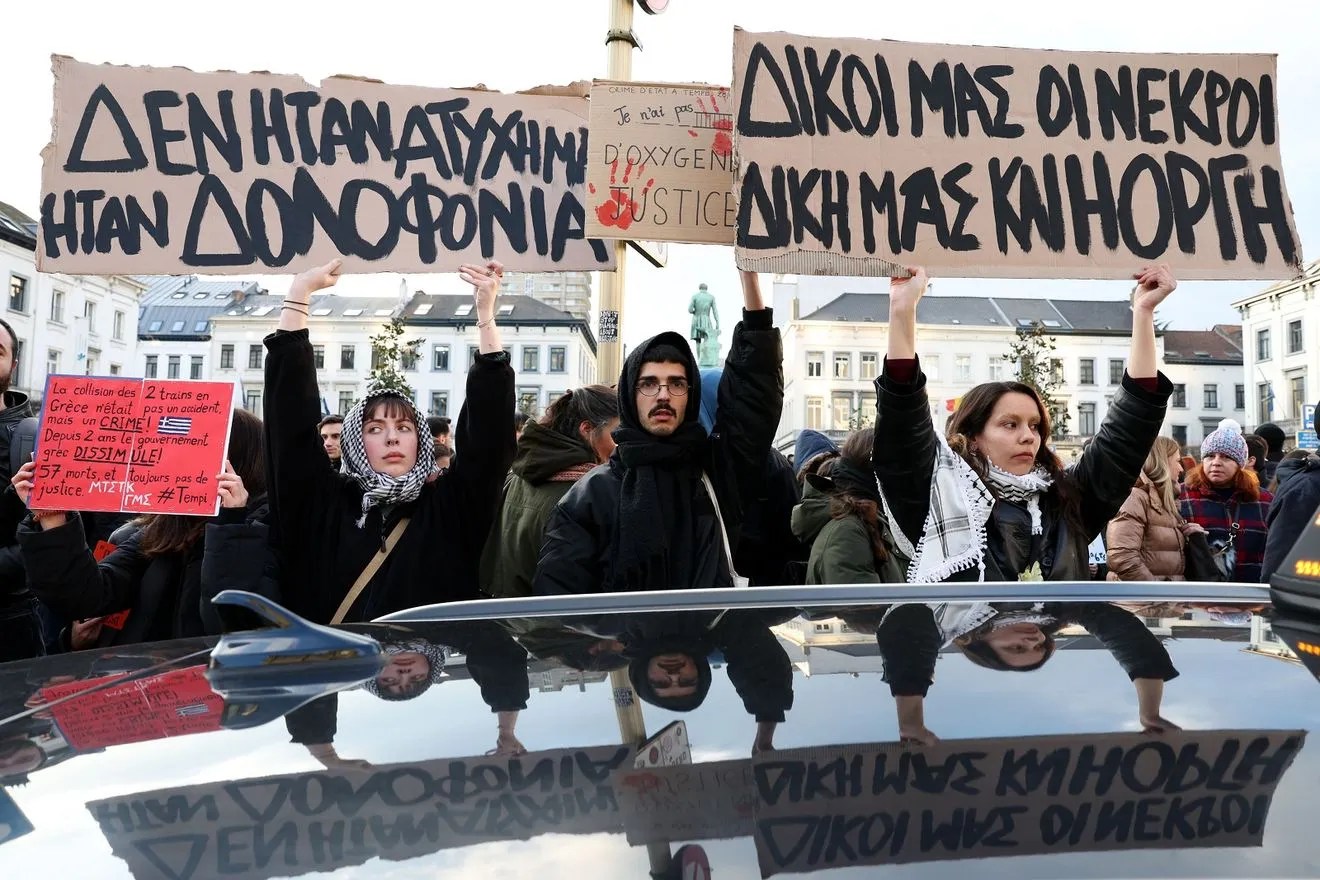Τα Τέμπη ως απειλή για τον αυταρχικό νεοφιλελευθερισμό – Η ΚΟΚΚΙΝΗ